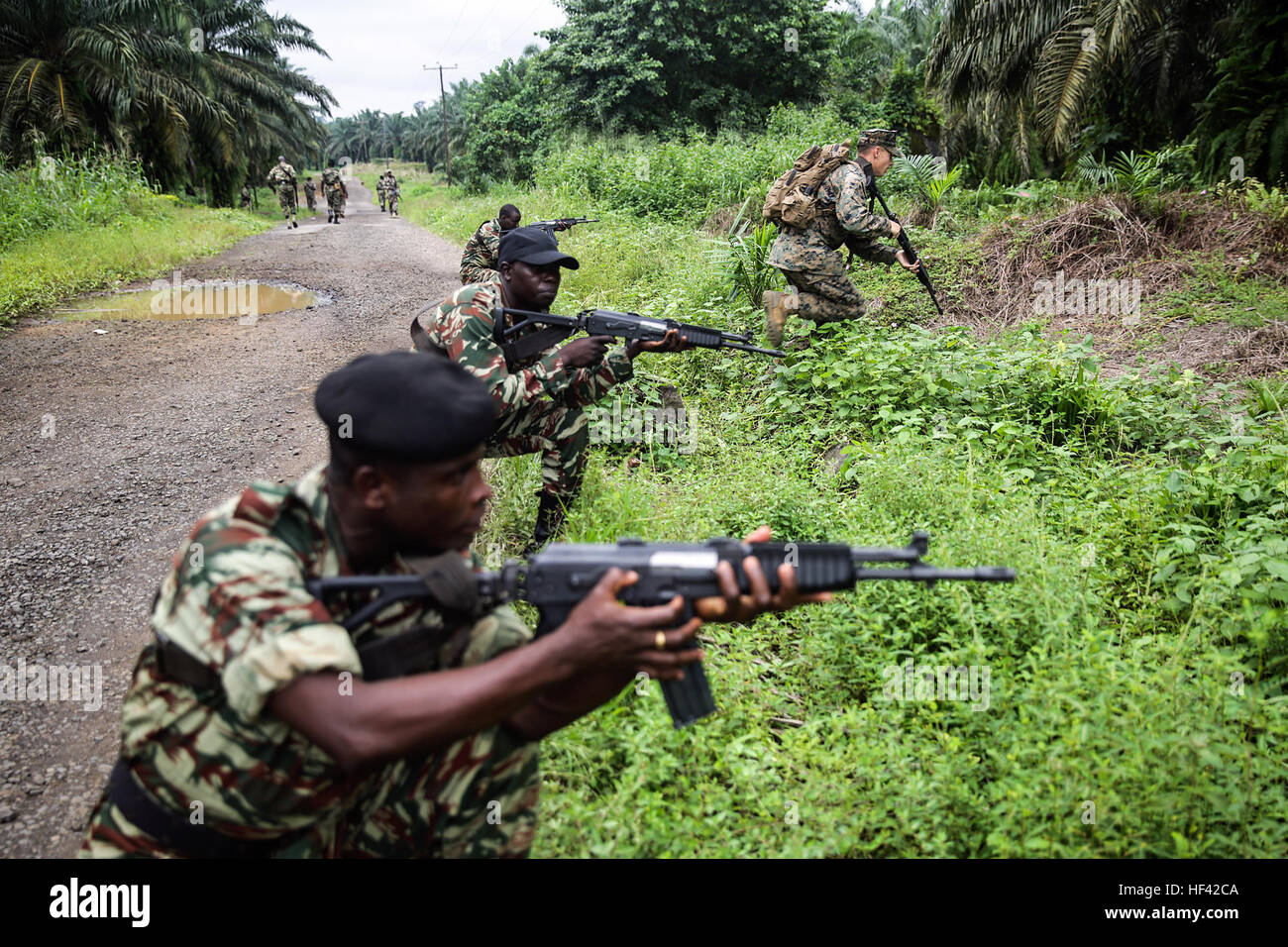 Marines et marins hi-res stock photography and images - Alamy