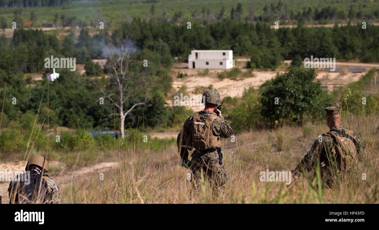 CAMP GRAYLING, Mich. -- Marines with 4th Assault Amphibian Battalion ...