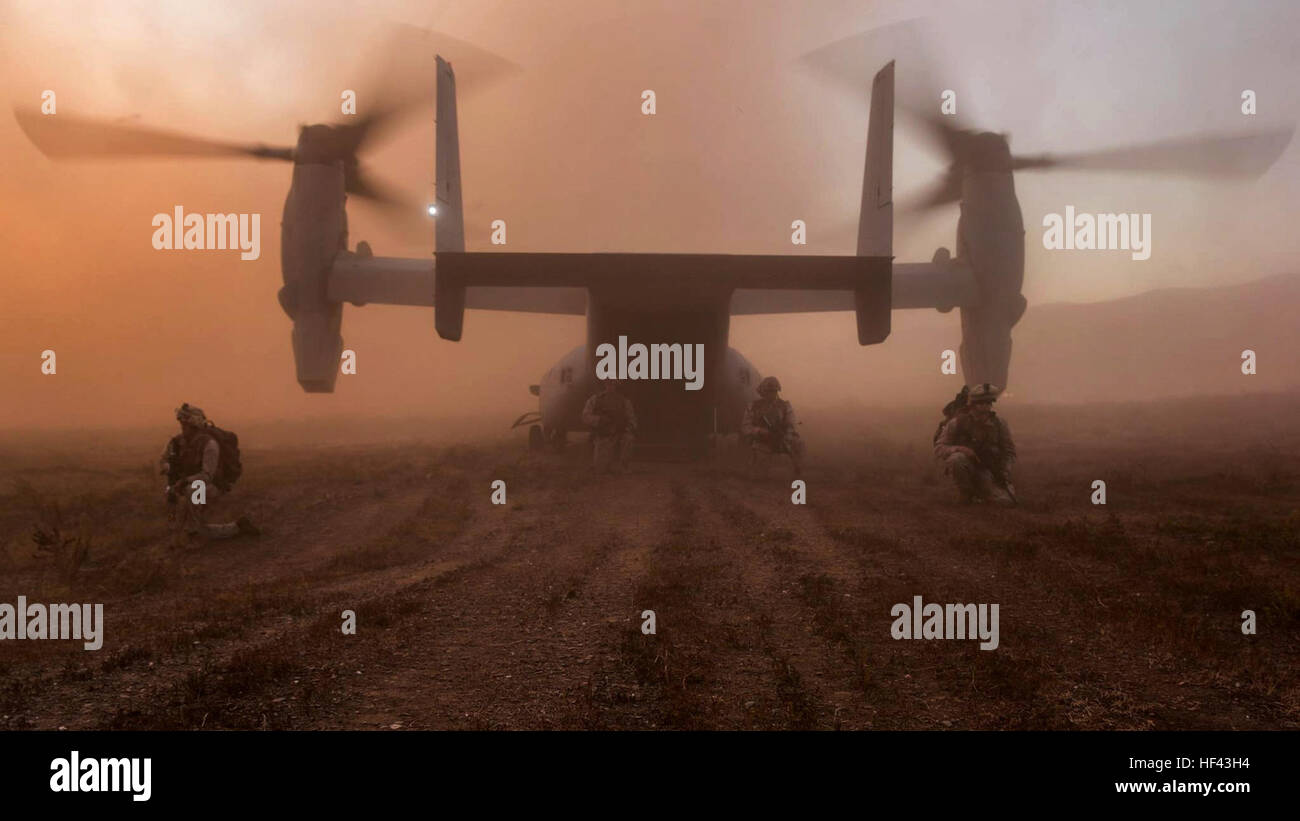 Dust in the wind hi-res stock photography and images - Alamy