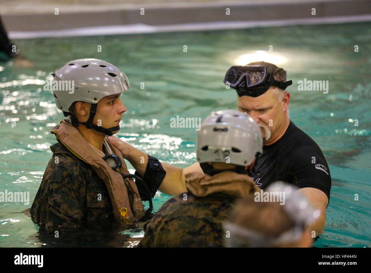 Helo dunker training hi-res stock photography and images - Alamy