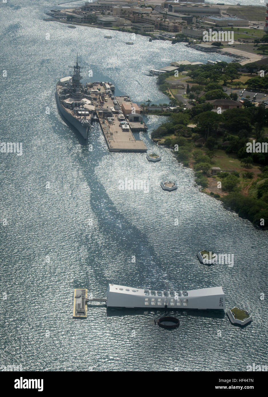 Uss missouri and uss arizona hi-res stock photography and images - Alamy