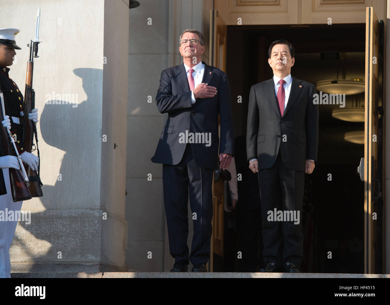WASHINGTON (Oct. 20, 2016) Secretary of Defense Ash Carter and Korean ...
