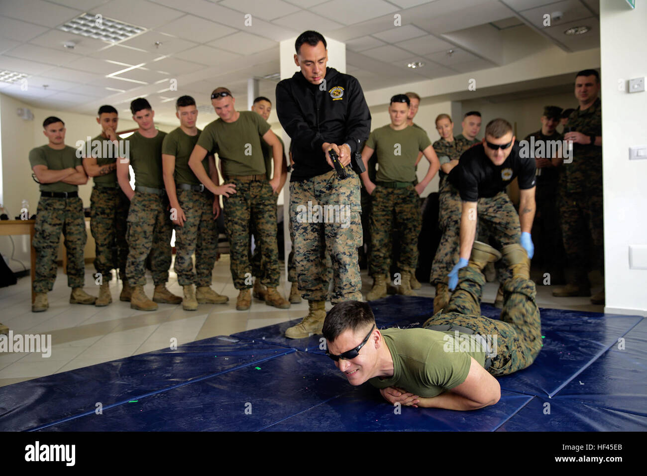 Non lethal weapons instructor hi-res stock photography and images - Alamy