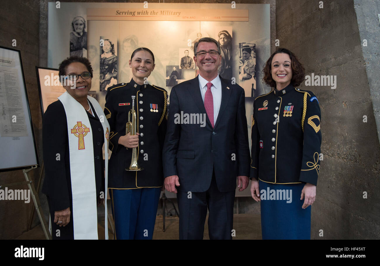 Secretary of Defense Ash Carter speaks at the 19th Annual Women’s ...