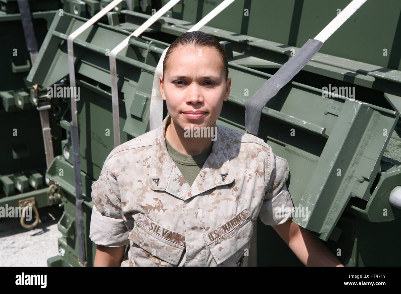 Female combat engineer hi-res stock photography and images - Alamy