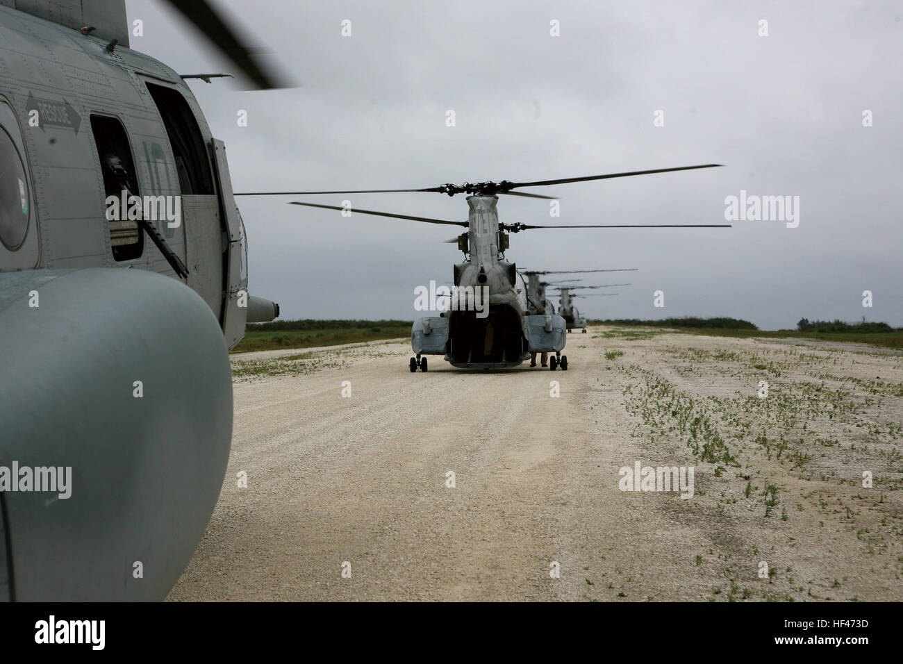 Marine aircraft group 36 sea knight helicopter hi-res stock photography ...