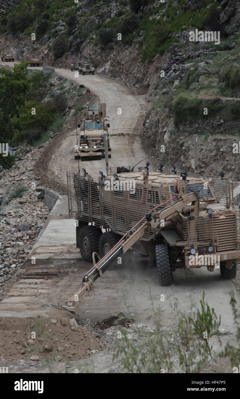 U s army route clearance team hi-res stock photography and images - Alamy