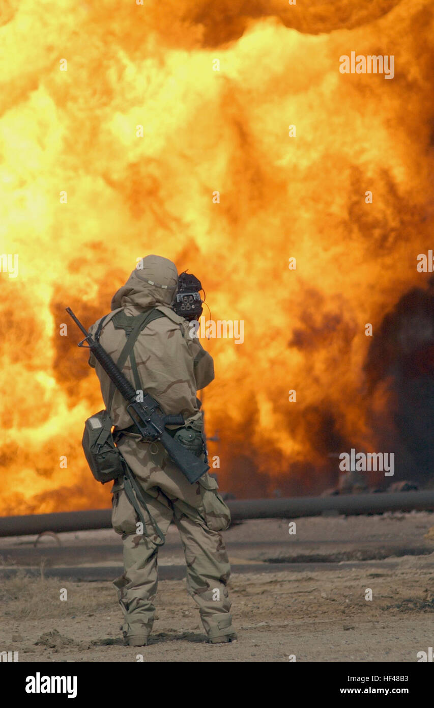 030328-M-0000X-075 Southern Iraq (Mar. 28, 2003) -- Spc. Bernard S ...