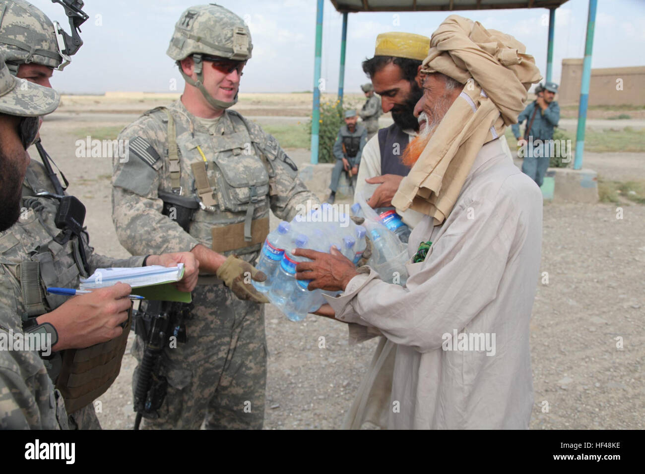 U.S. Army soldiers from Charlie company, 3rd Battalion, 187th Infantry ...