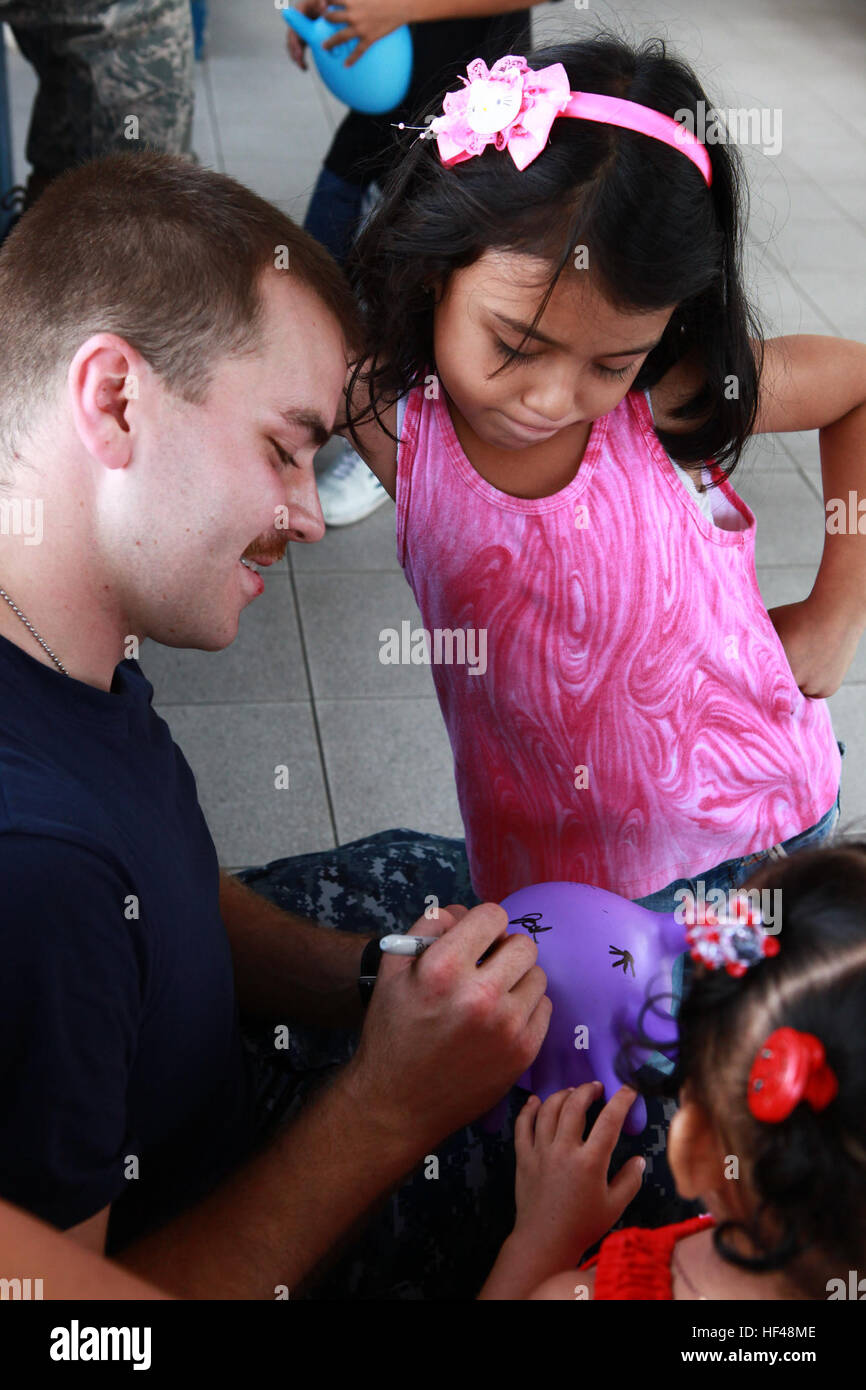 Children costa rica class hi-res stock photography and images - Alamy