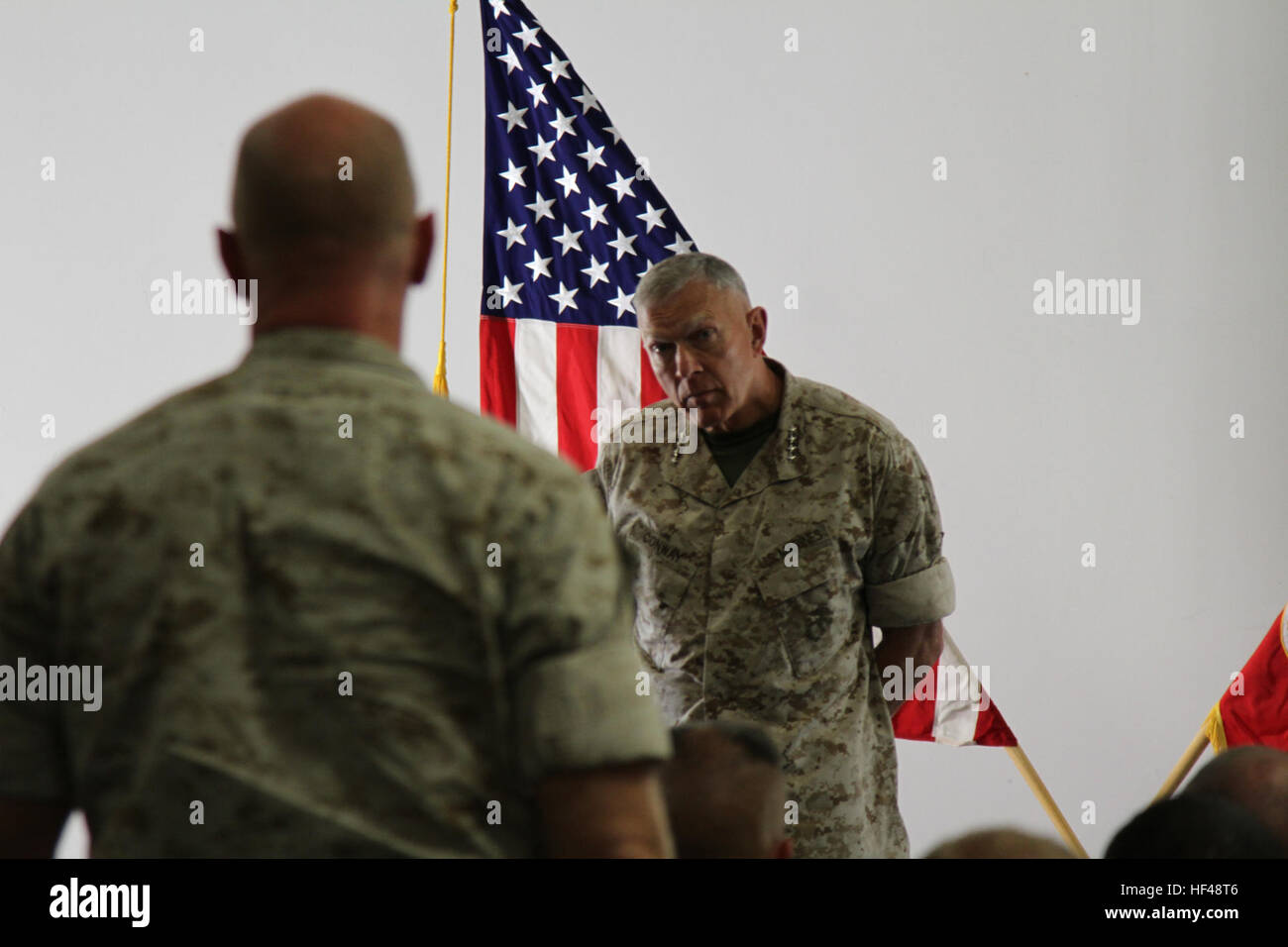 Commandant of the Marine Corps, General James Conway visits with the ...