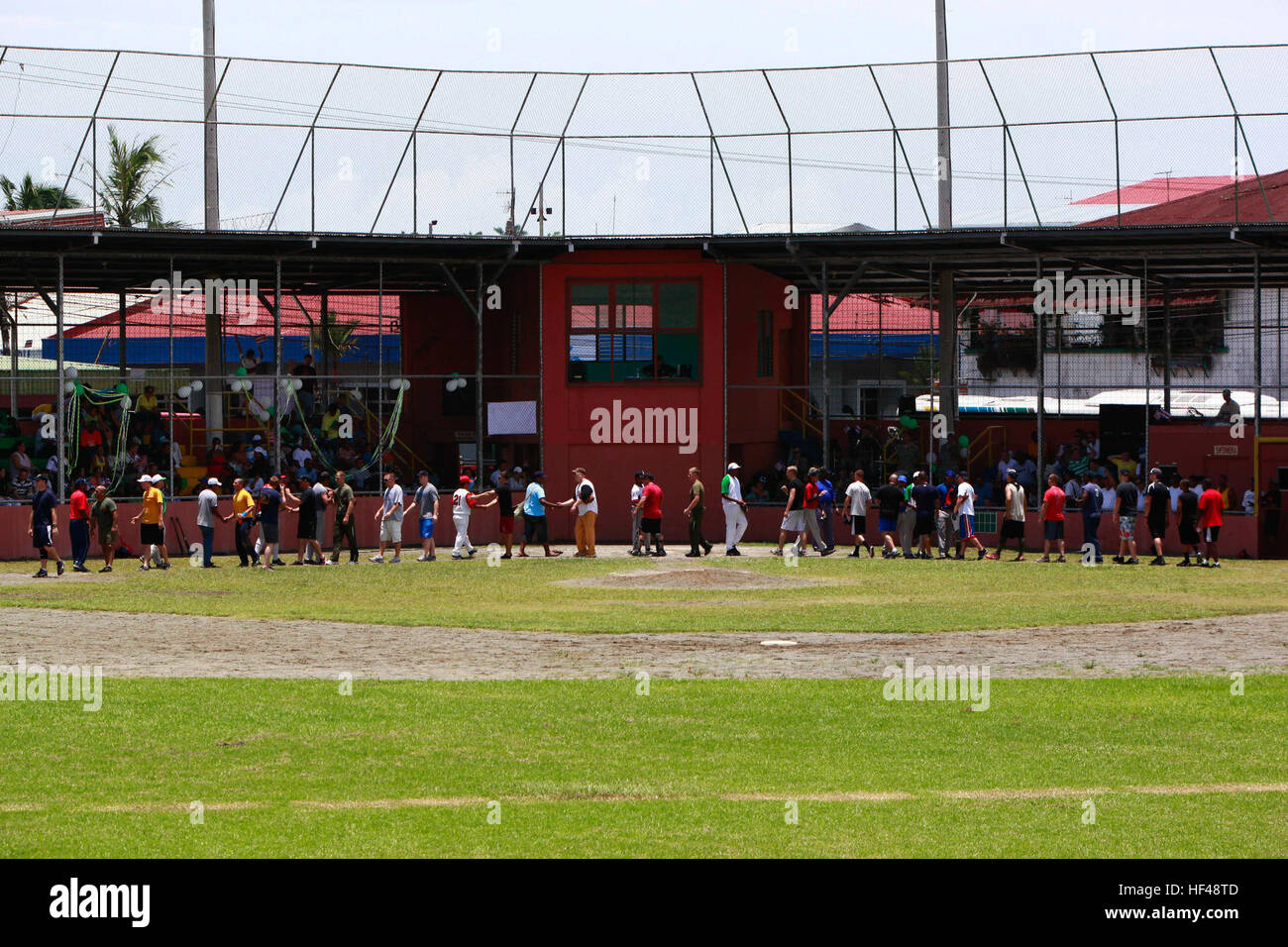 Service members from Operation Continuing Promise 2010 and the Limon ...