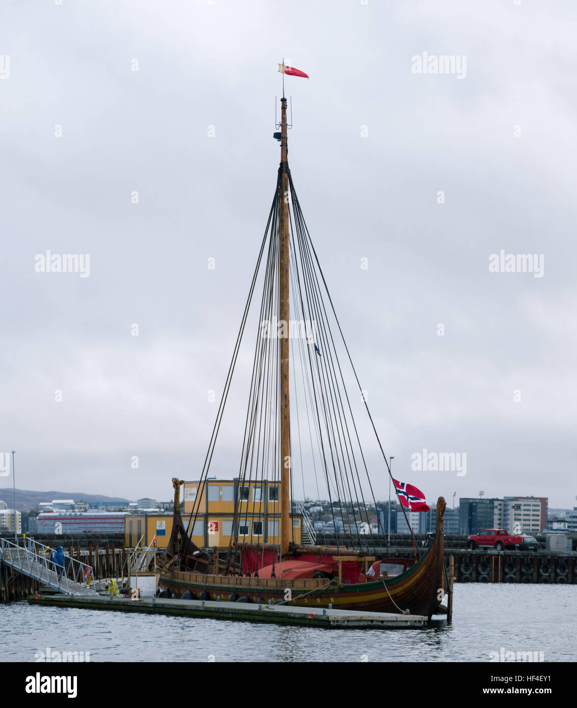 Vintage viking boats hi-res stock photography and images - Alamy
