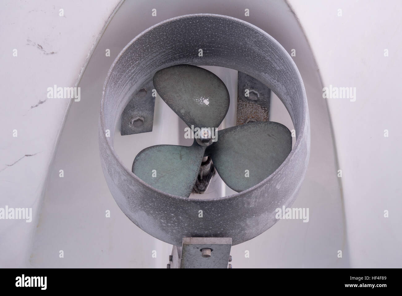 Largest ship propeller hi-res stock photography and images - Alamy