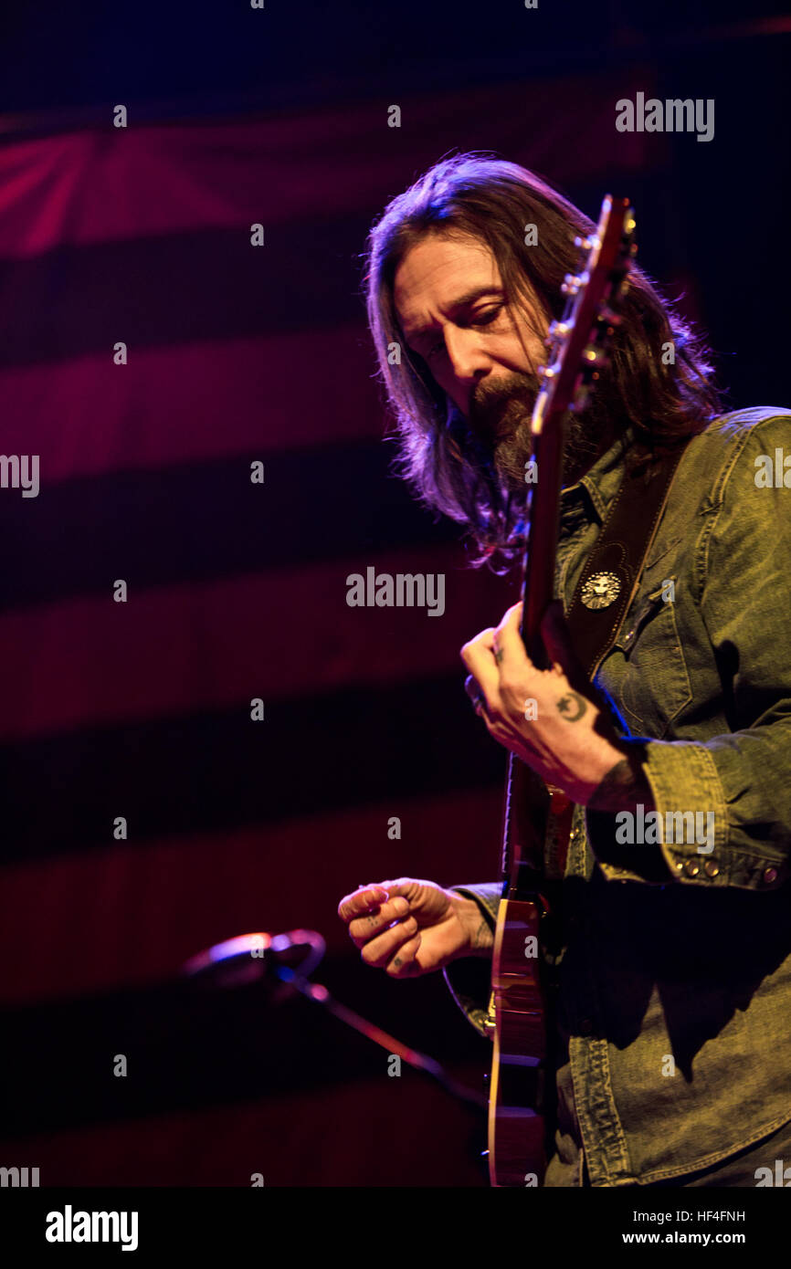 Chris robinson hi-res stock photography and images - Alamy