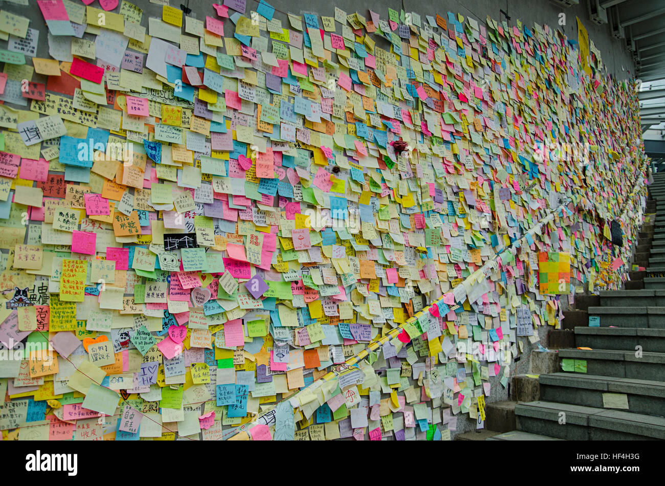 Colorful notes with suggestions on the wall Stock Photo - Alamy