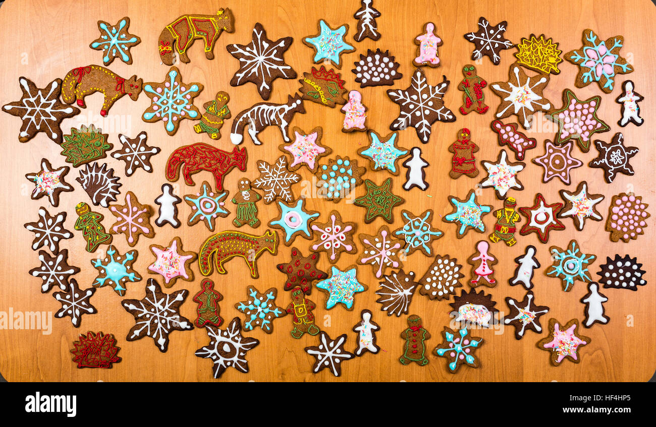 Making Gingerbread Cookies Series. Ready cookies on the plate Stock ...