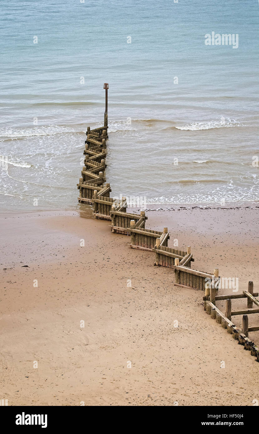 Overstrand breakwater hi-res stock photography and images - Alamy