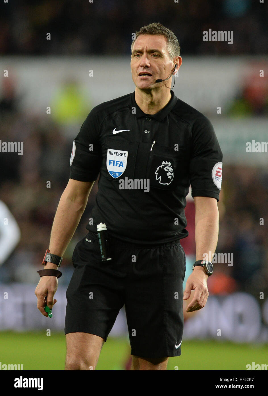 Referee Andre Marriner during the Premier League match at the Liberty ...