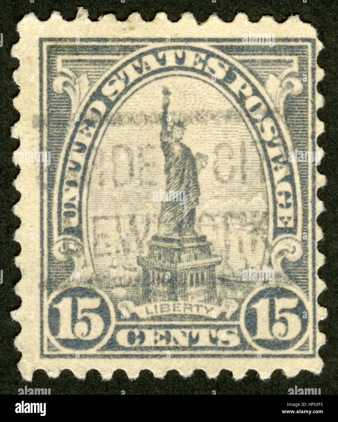 Us postage stamp statue liberty hi-res stock photography and images - Alamy