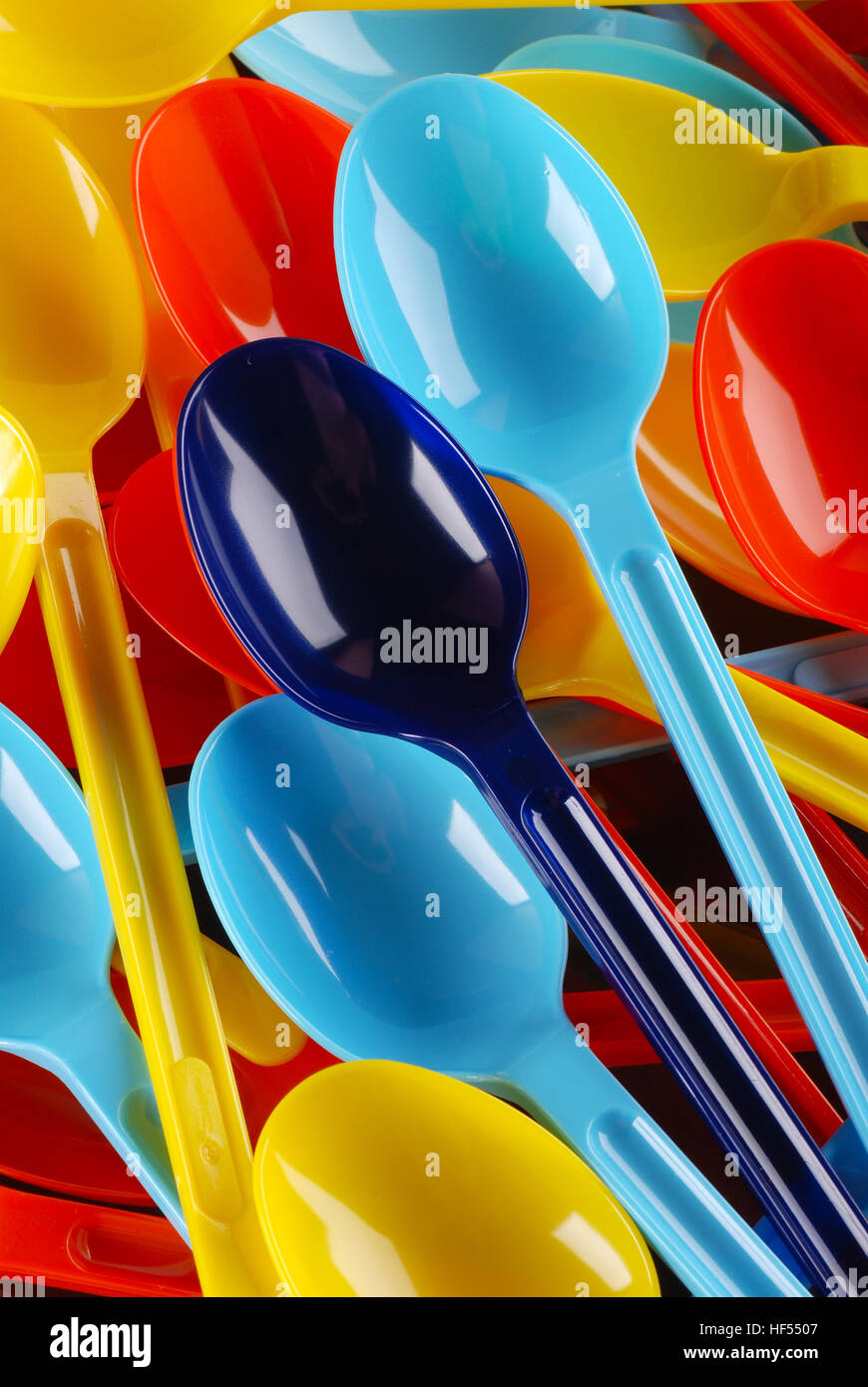 Plastic utensil pile hi-res stock photography and images - Alamy