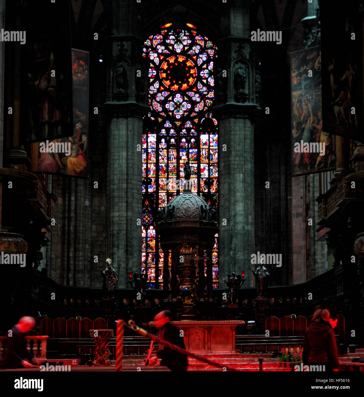 Gothic window in the cathedral of Milan: Milan Cathedral, Duomo ...