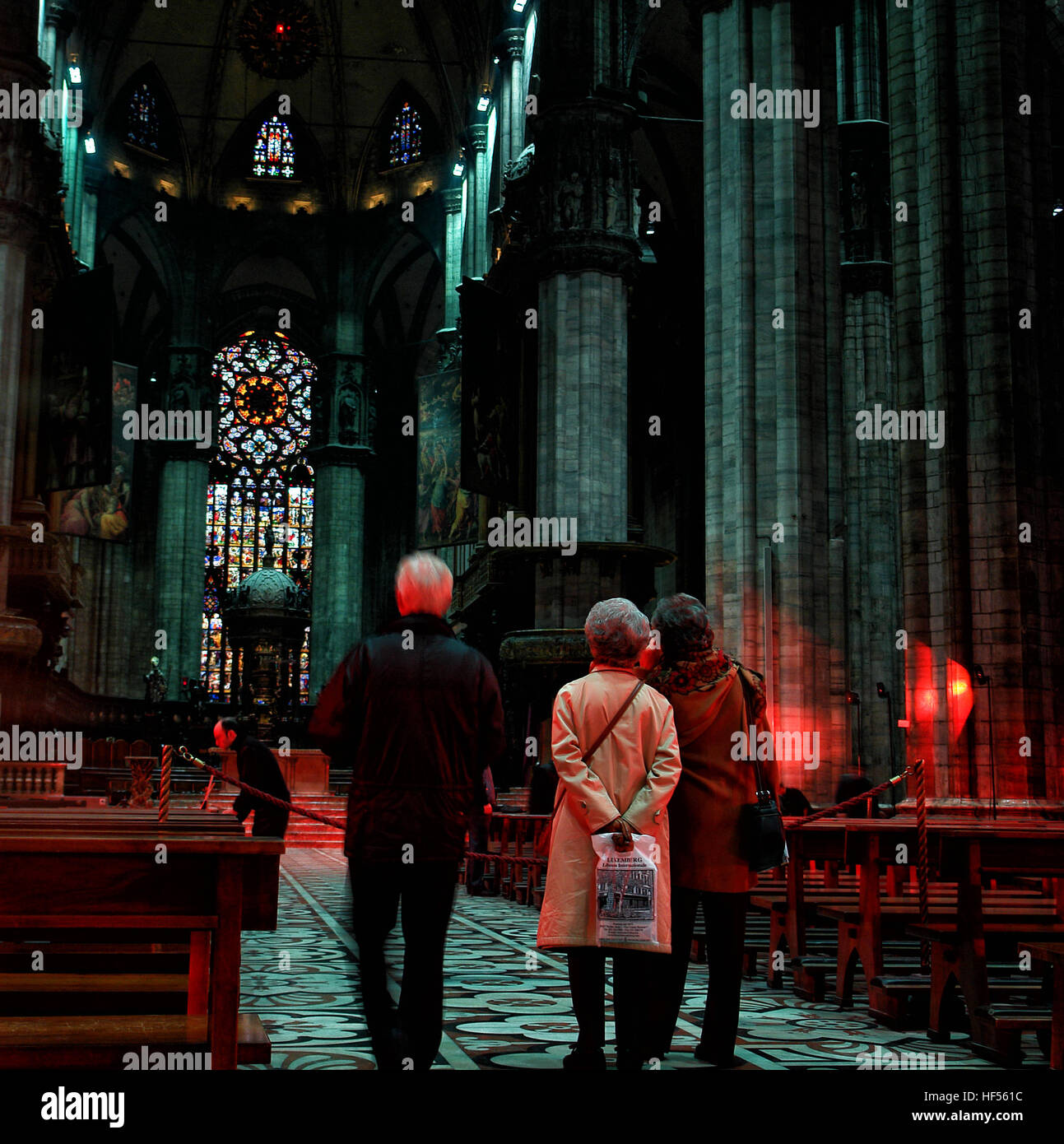 Gothic window in the cathedral of Milan: Milan Cathedral, Duomo ...