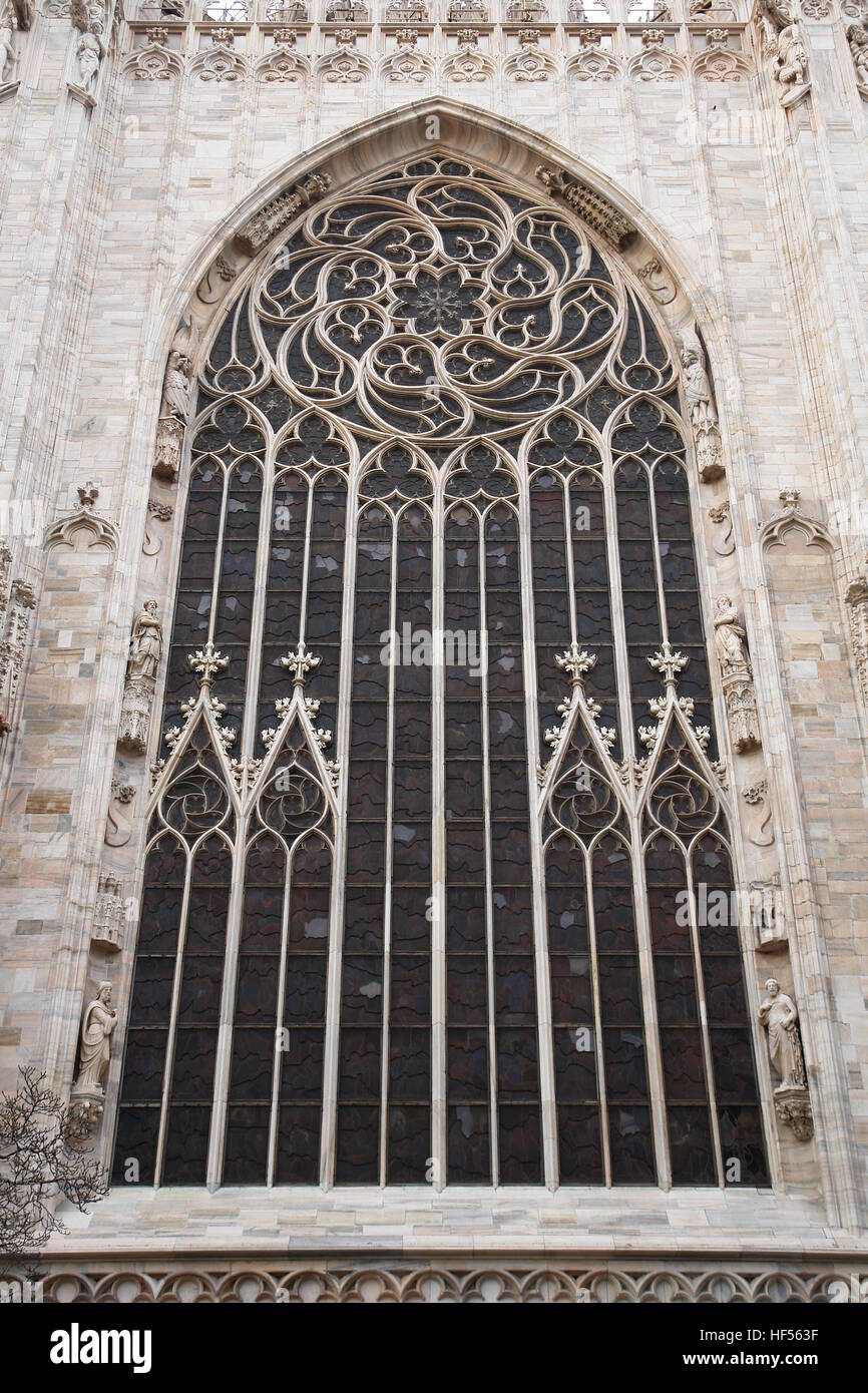 Gothic window in the cathedral of Milan: Milan Cathedral, Duomo ...