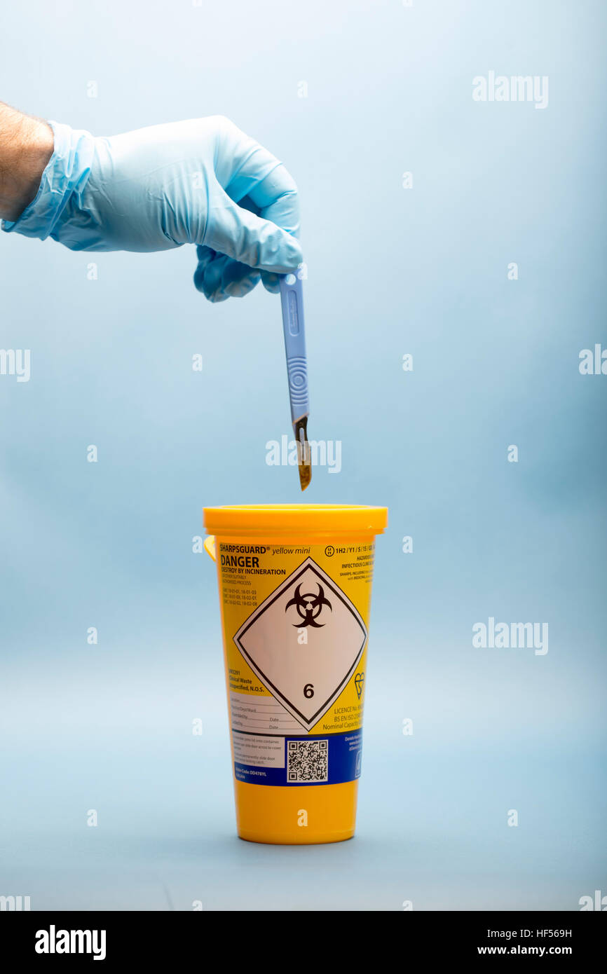 Sharps box hi-res stock photography and images - Alamy