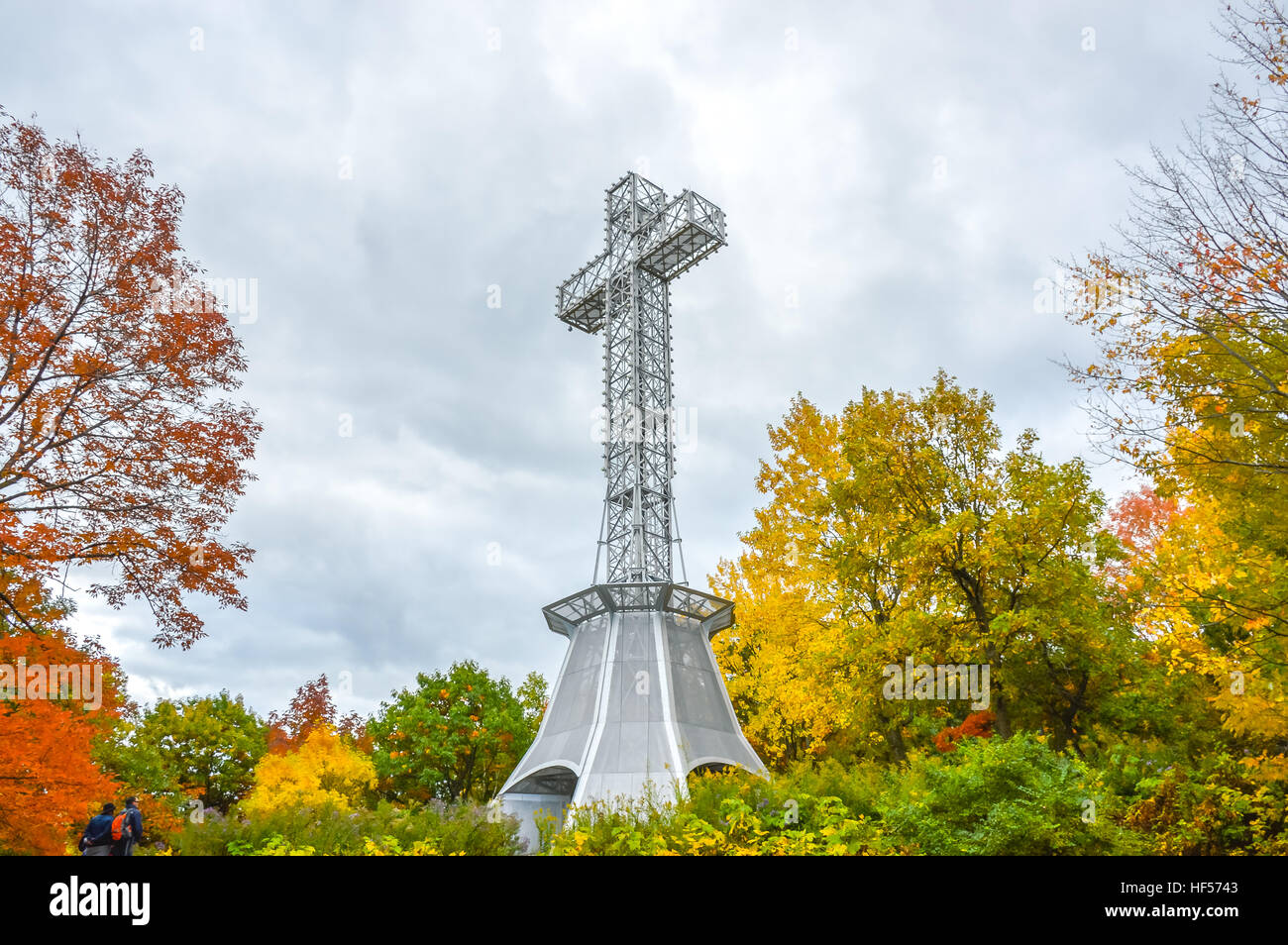 Mont royal cross hi-res stock photography and images - Alamy
