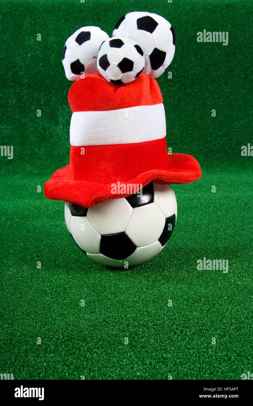 Football fans hat hi-res stock photography and images - Alamy