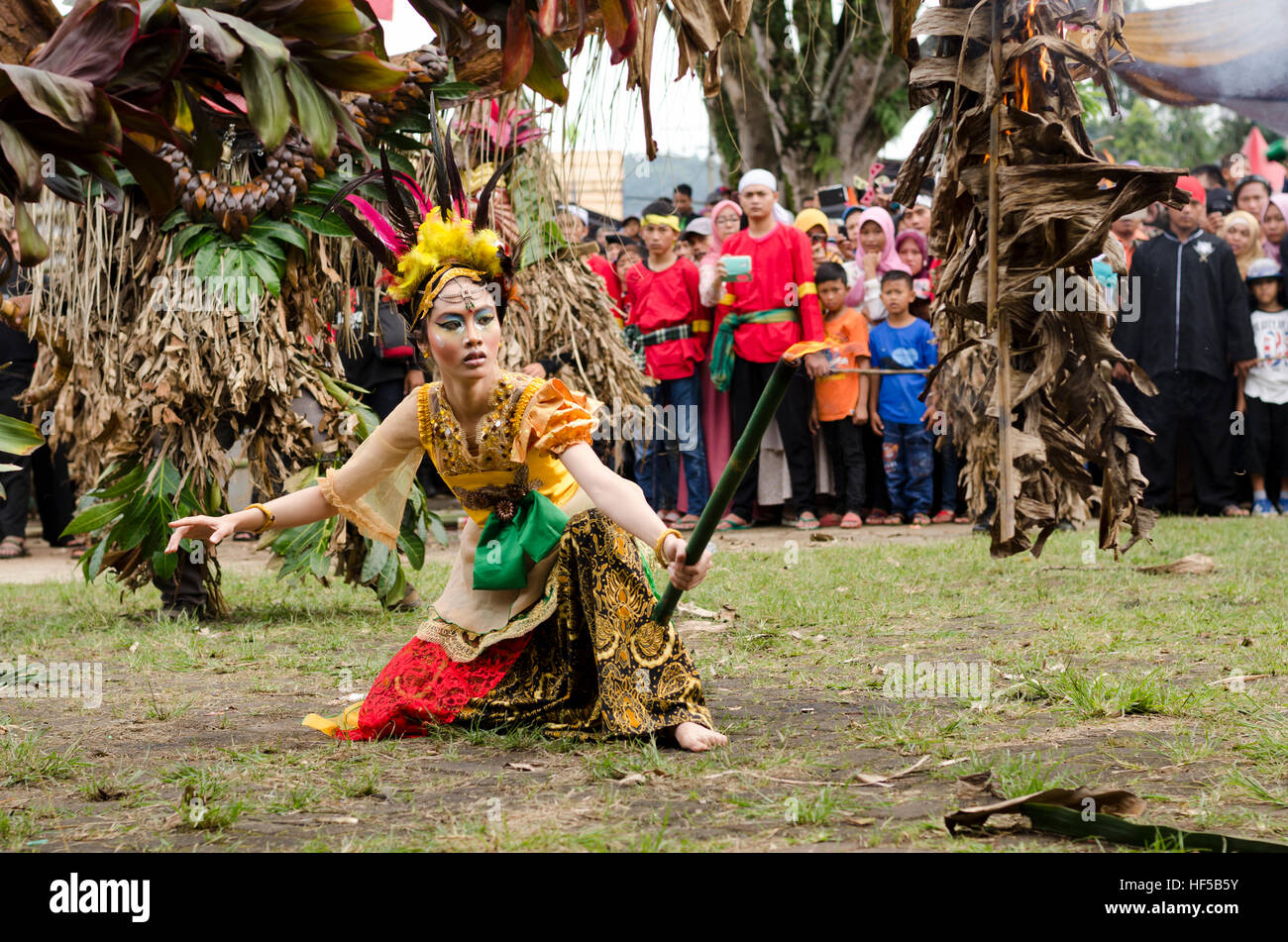 Sundanese Dance