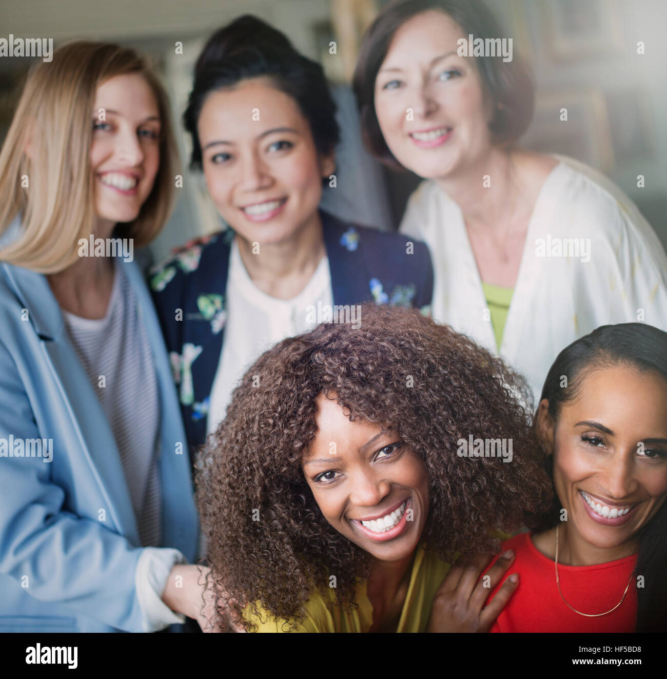 Portrait smiling women friends Stock Photo - Alamy