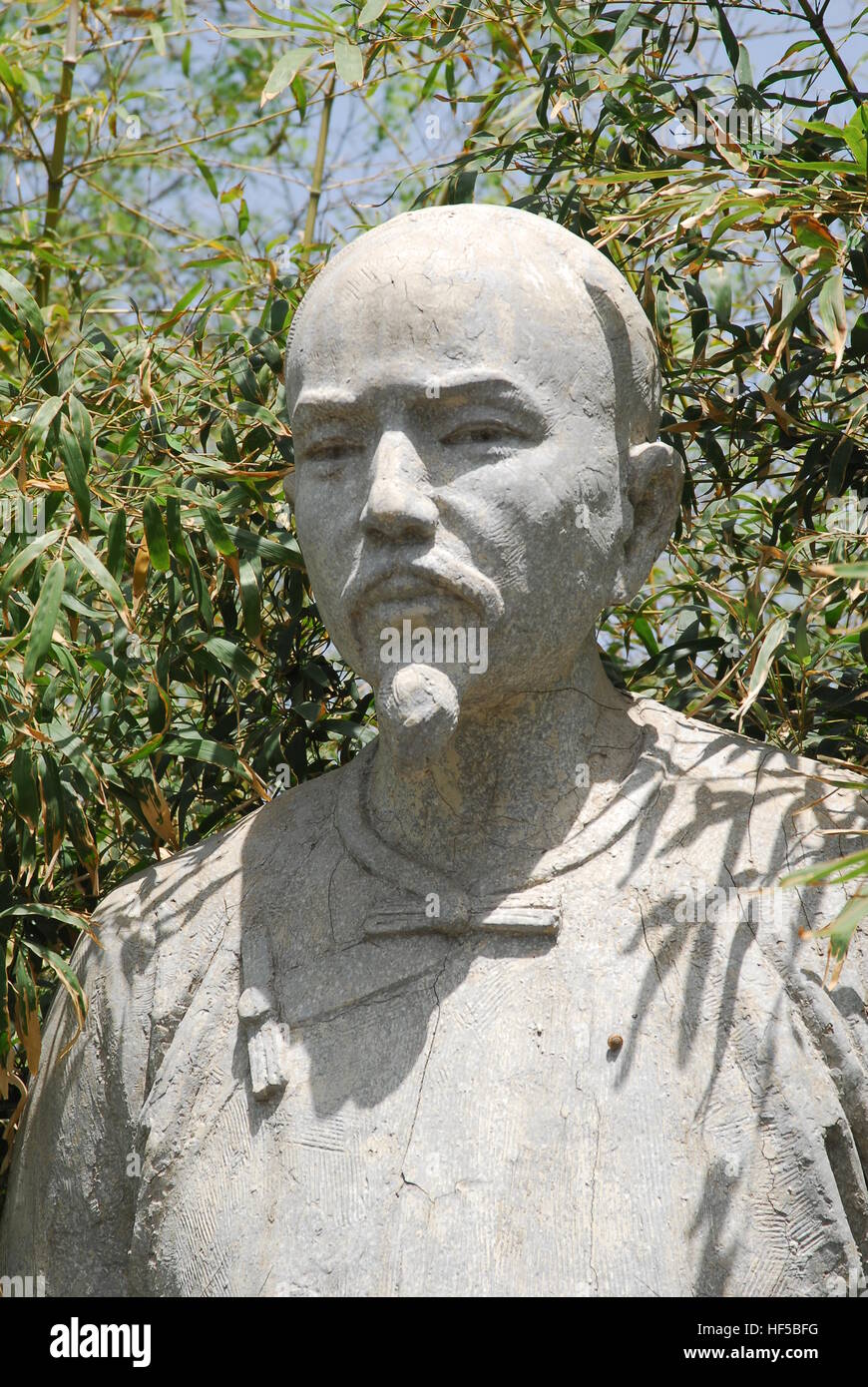 Cao cao china statue hi-res stock photography and images - Alamy