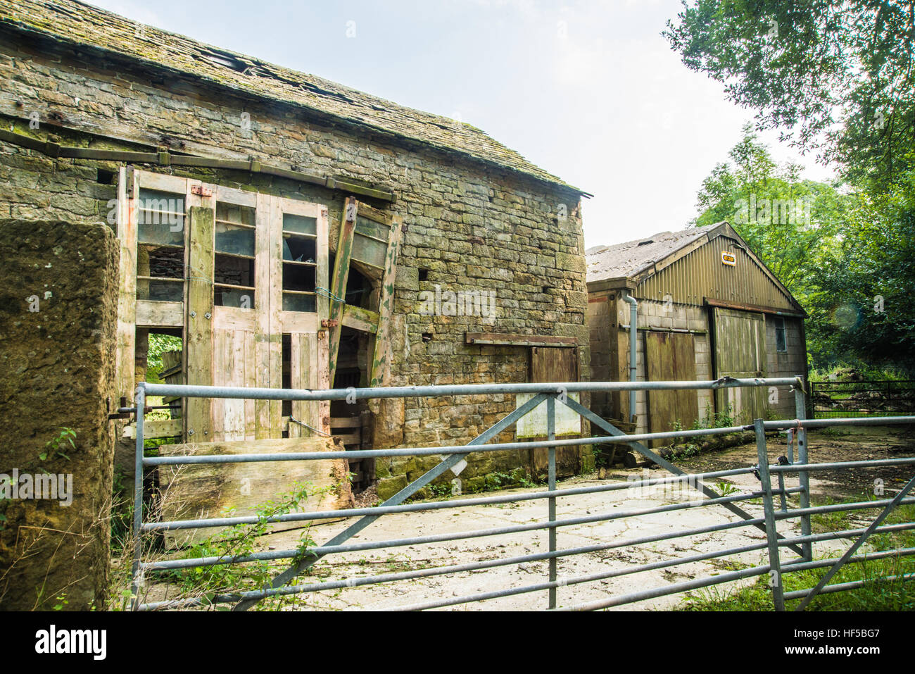 the old Broken down farm yard Hope Derbyshire Ray Boswell Stock Photo - Alamy