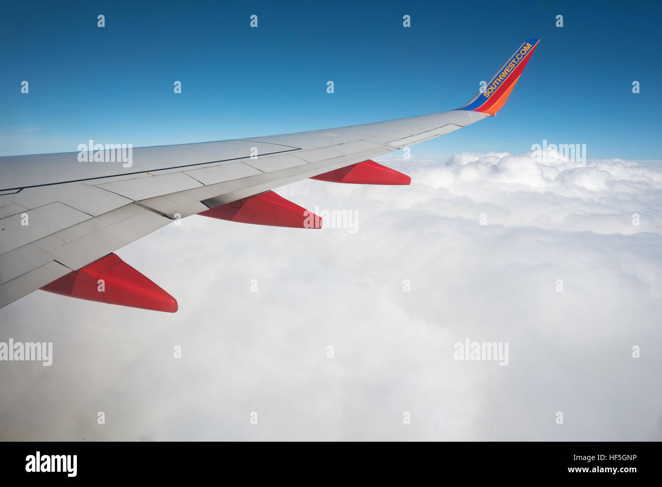 View out the window of a Southwest Airlines jet Stock Photo - Alamy