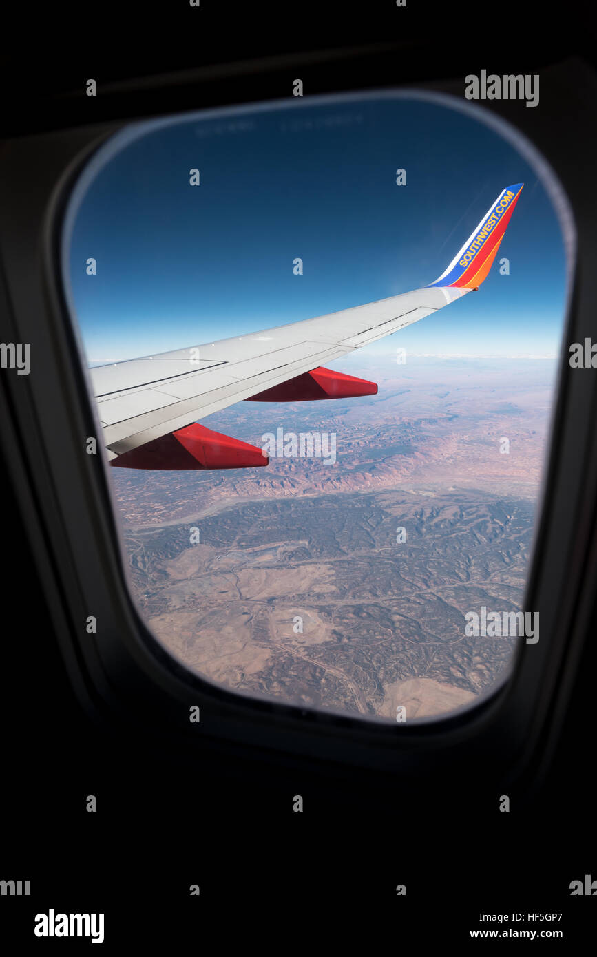 View out the window of a Southwest Airlines jet flying over Northern ...