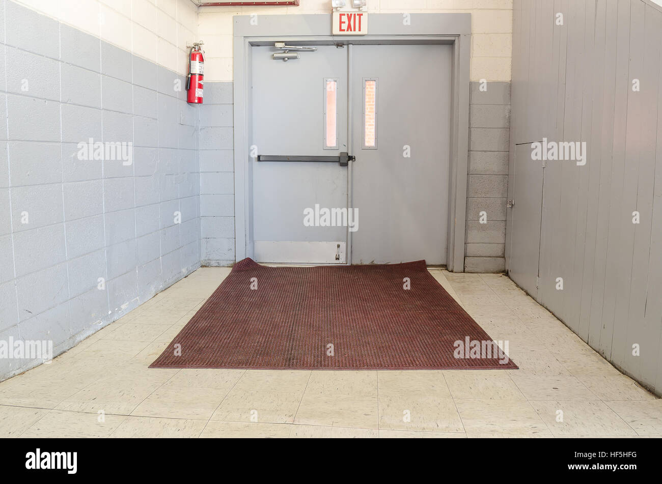 School fire extinguisher hi-res stock photography and images - Alamy