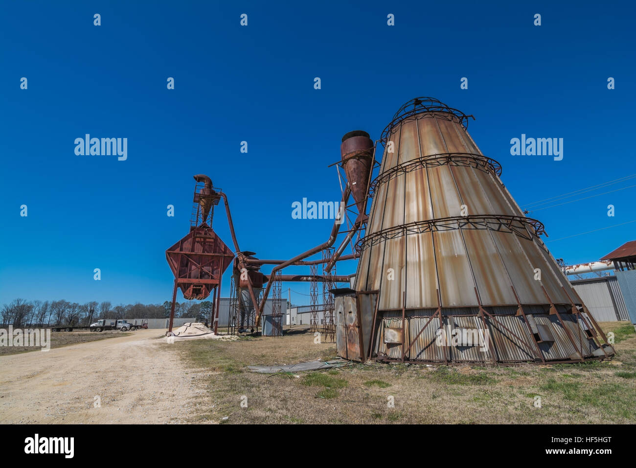 Old factory system hi-res stock photography and images - Alamy