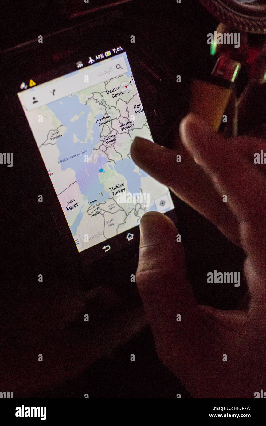 Refugee smugglers - 16/09/2015 - Turkey / Turkey / Izmir - The phone of ...