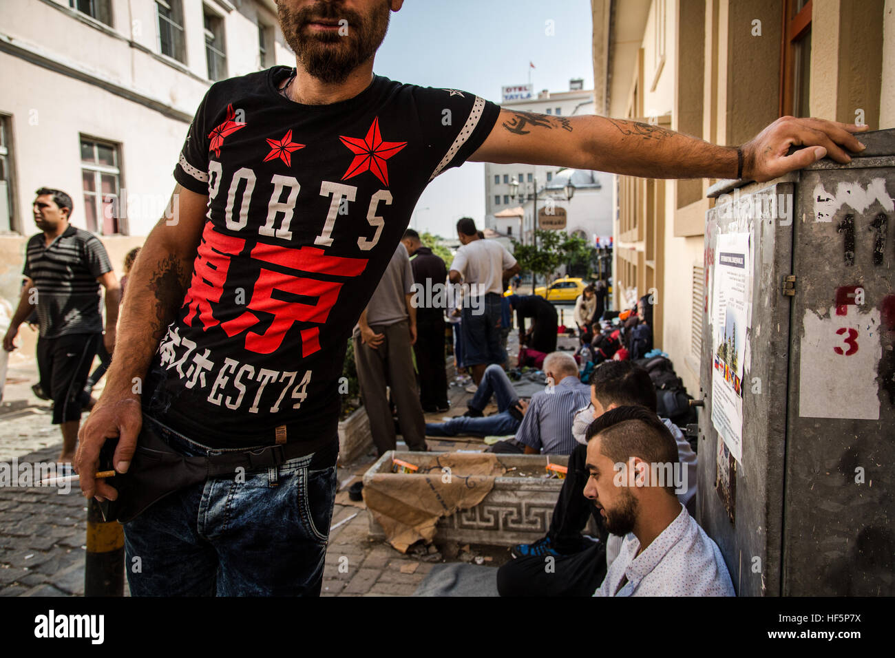Refugee smugglers - 18/09/2015 - Turkey / Turkey / Izmir - A Syrian ...