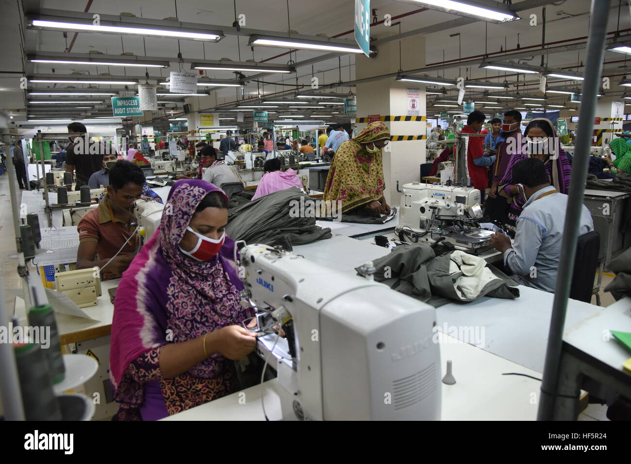 Garments labors hi-res stock photography and images - Alamy