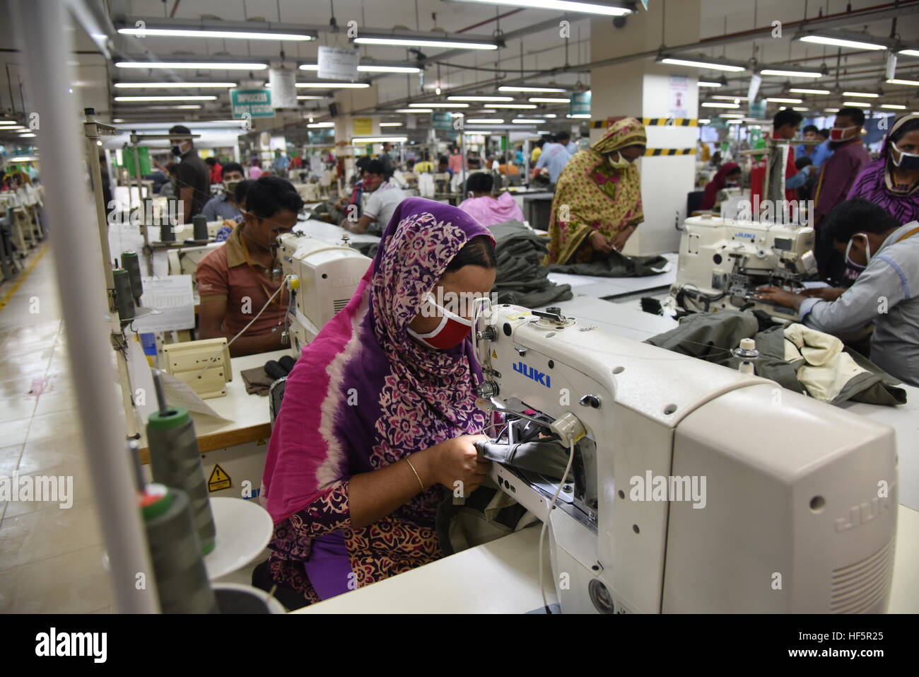 Garment factory bangladesh hi-res stock photography and images - Alamy