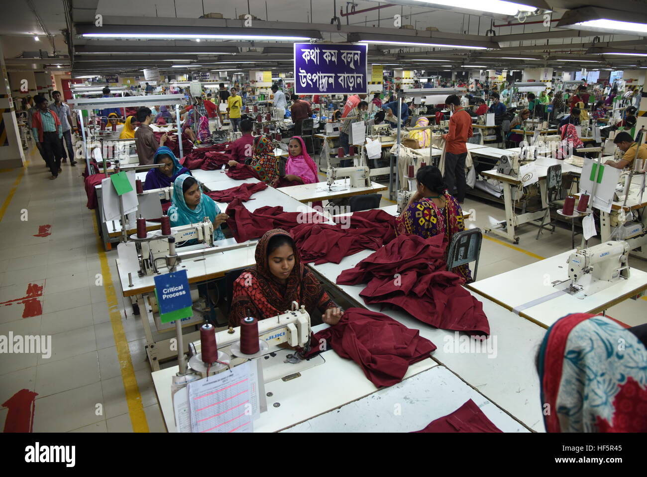Bangladesh ready made garments hi-res stock photography and images - Alamy