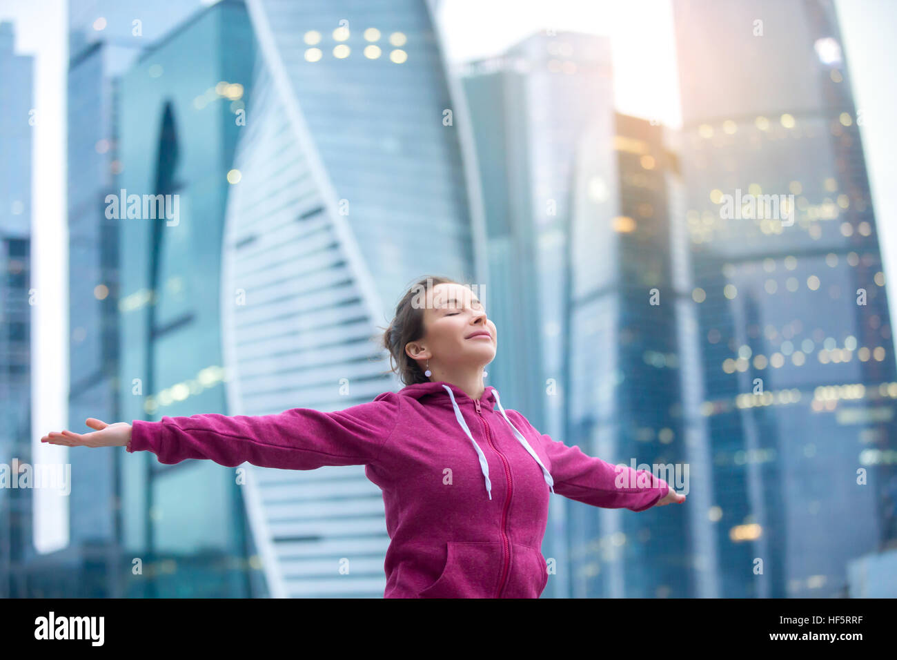 Woman open hand outstretched arm hi-res stock photography and images ...
