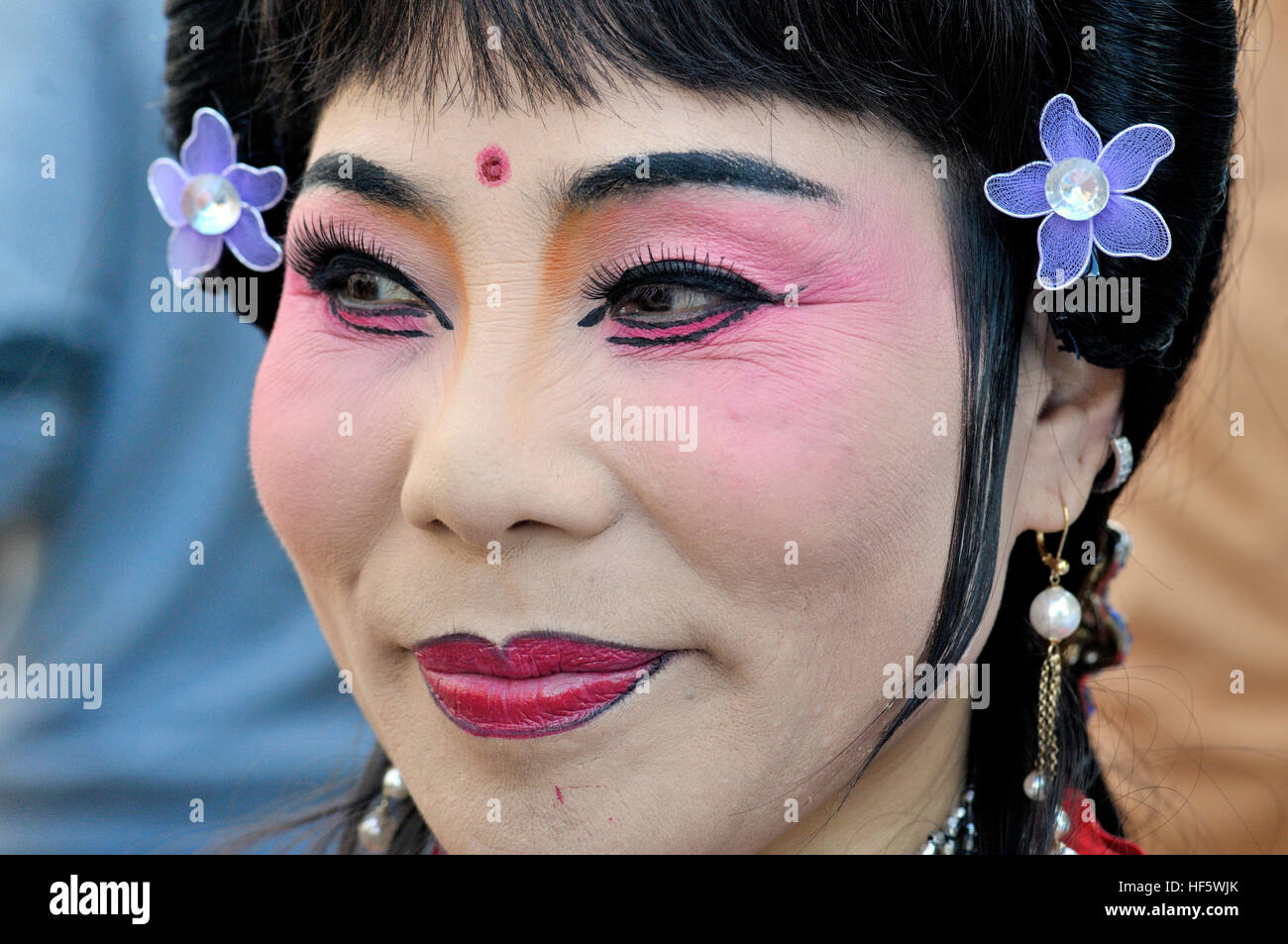 Chinese woman, New Year celebrations by Chinese community in Barcelona ...