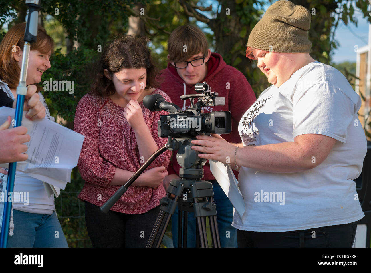 Video woman filming university hi-res stock photography and images - Alamy