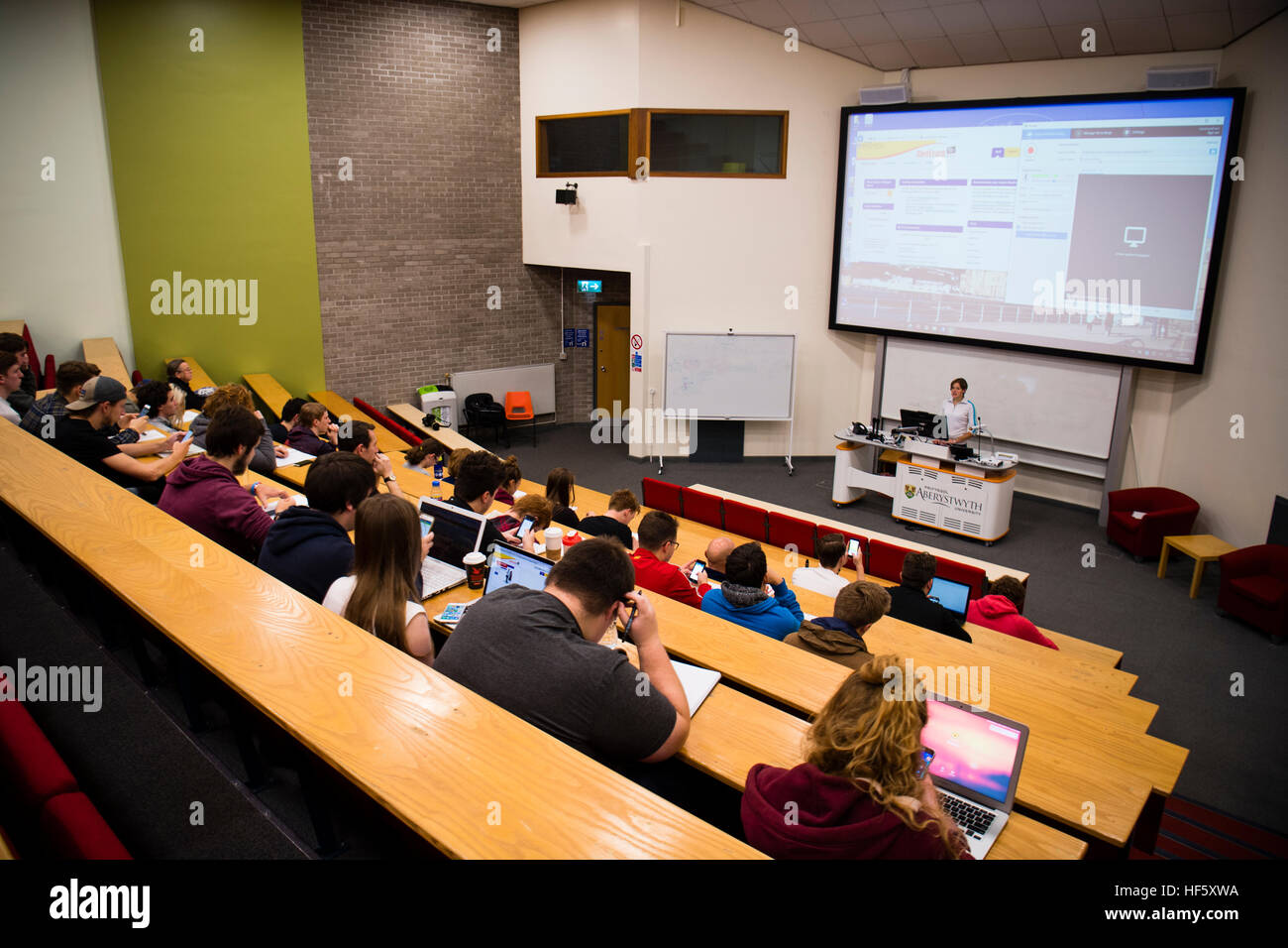 Woman university lecture uk hi-res stock photography and images - Alamy