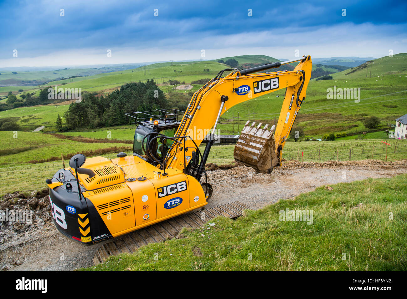 CONSTRUCTION WORK IN THE UK: TTS contractors preparing the ground and ...