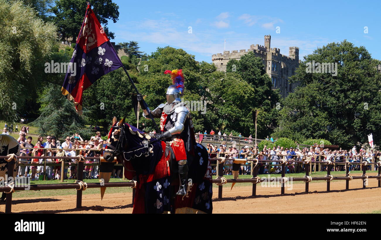 Warwick castle hi-res stock photography and images - Alamy